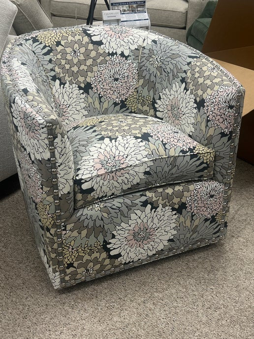 Sally Swivel – Interior Design by Emily